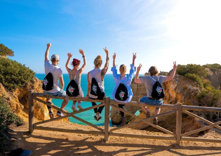 % The Best Ways to Find Travel Buddies