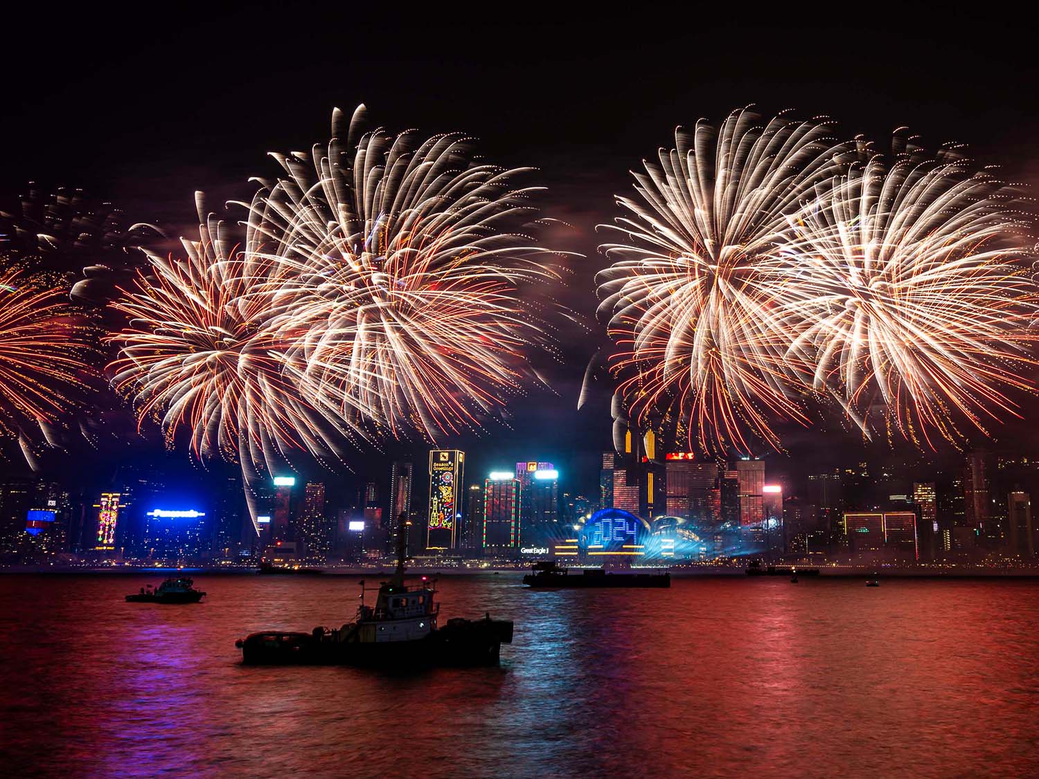 12 Best Places to Visit for New Year 2025 (Worldwide)
